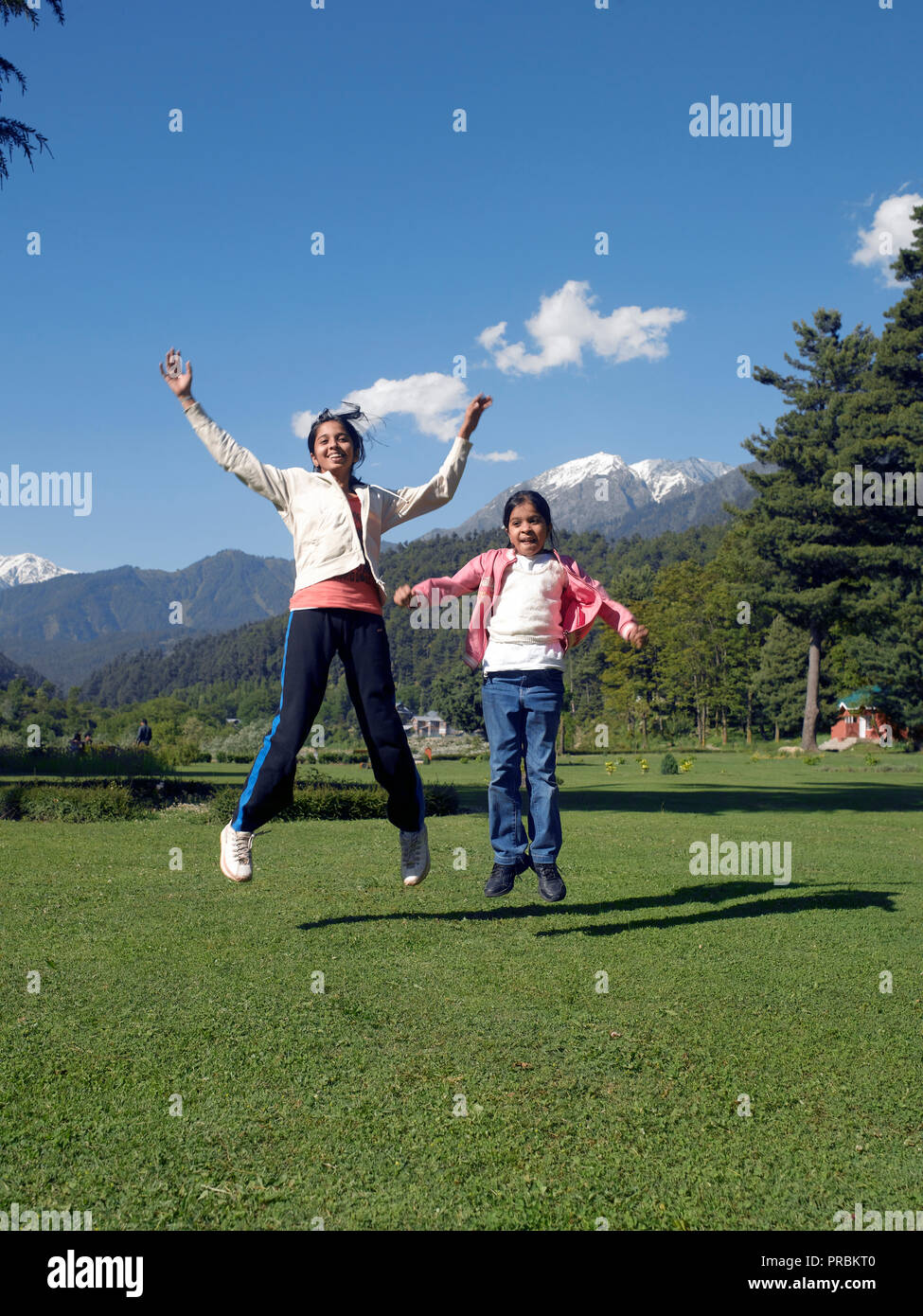 YOUNG INDIAN GIRL, INDIRA GANDHI PARK, PAHALGAM, KASHMIR, INDIA, ASIA ...