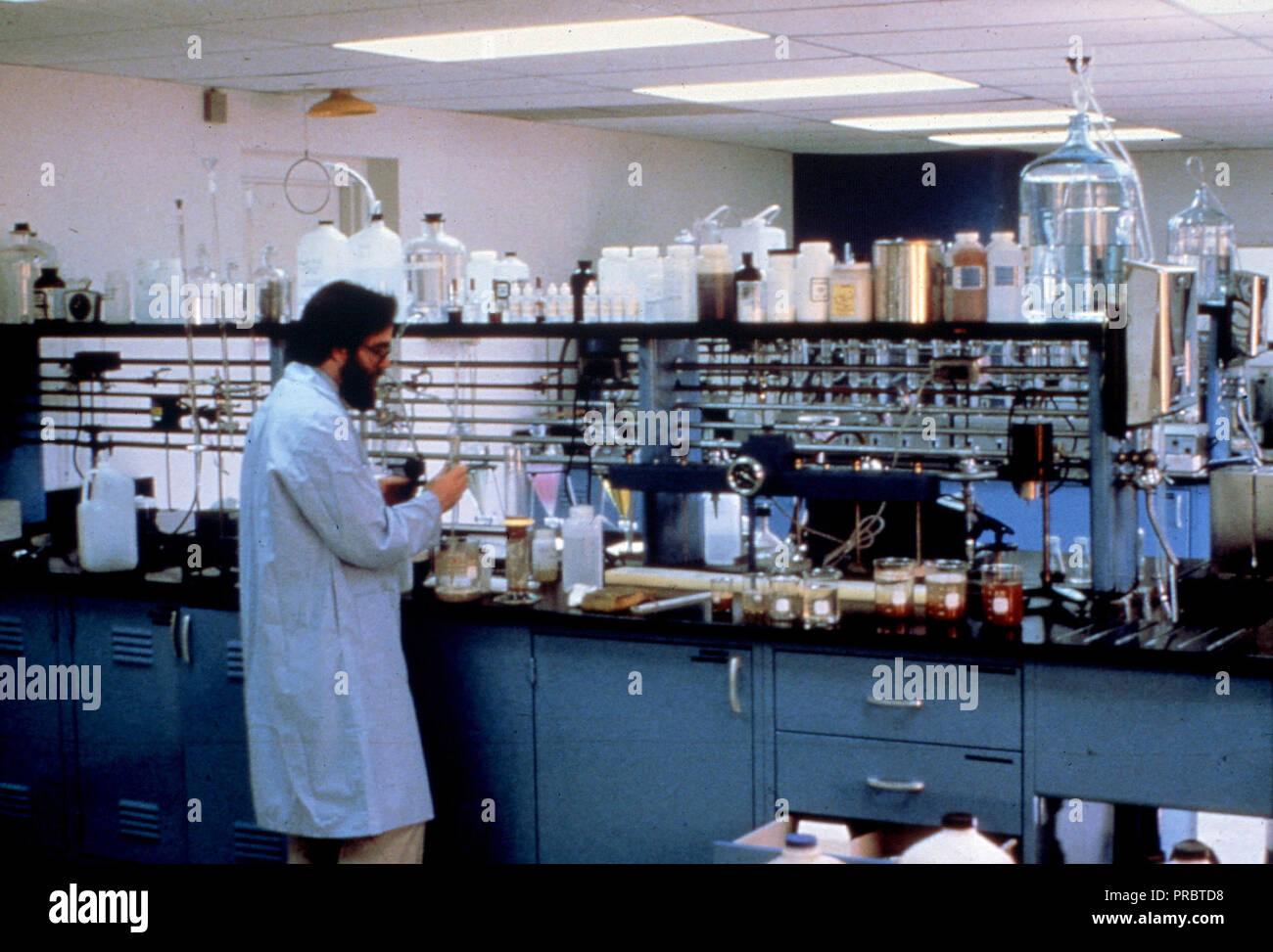 1990s laboratory hi-res stock photography and images - Alamy