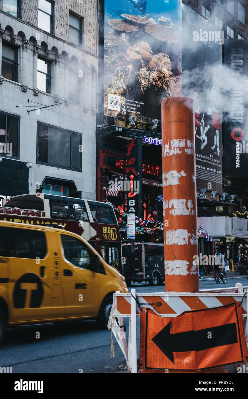 Steam stack new york city street hi-res stock photography and images ...
