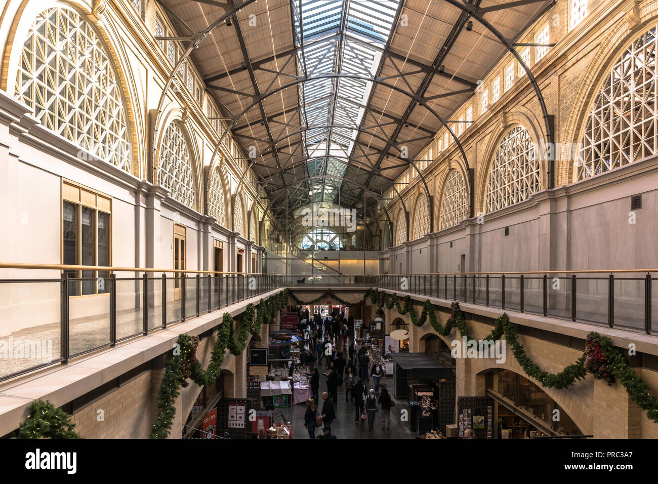 14 nave hi-res stock photography and images - Alamy