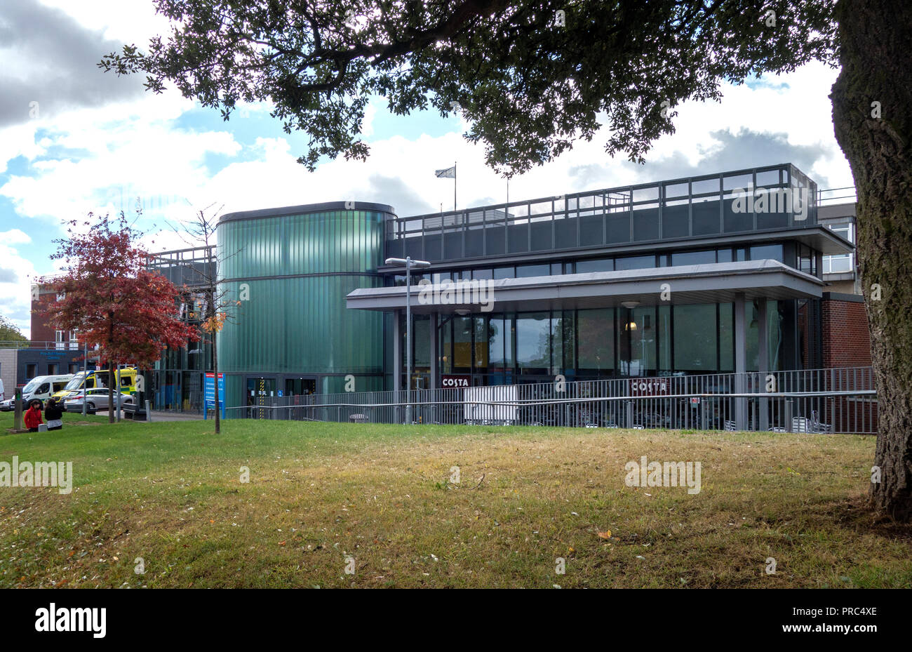 Hospital main door hi-res stock photography and images - Alamy