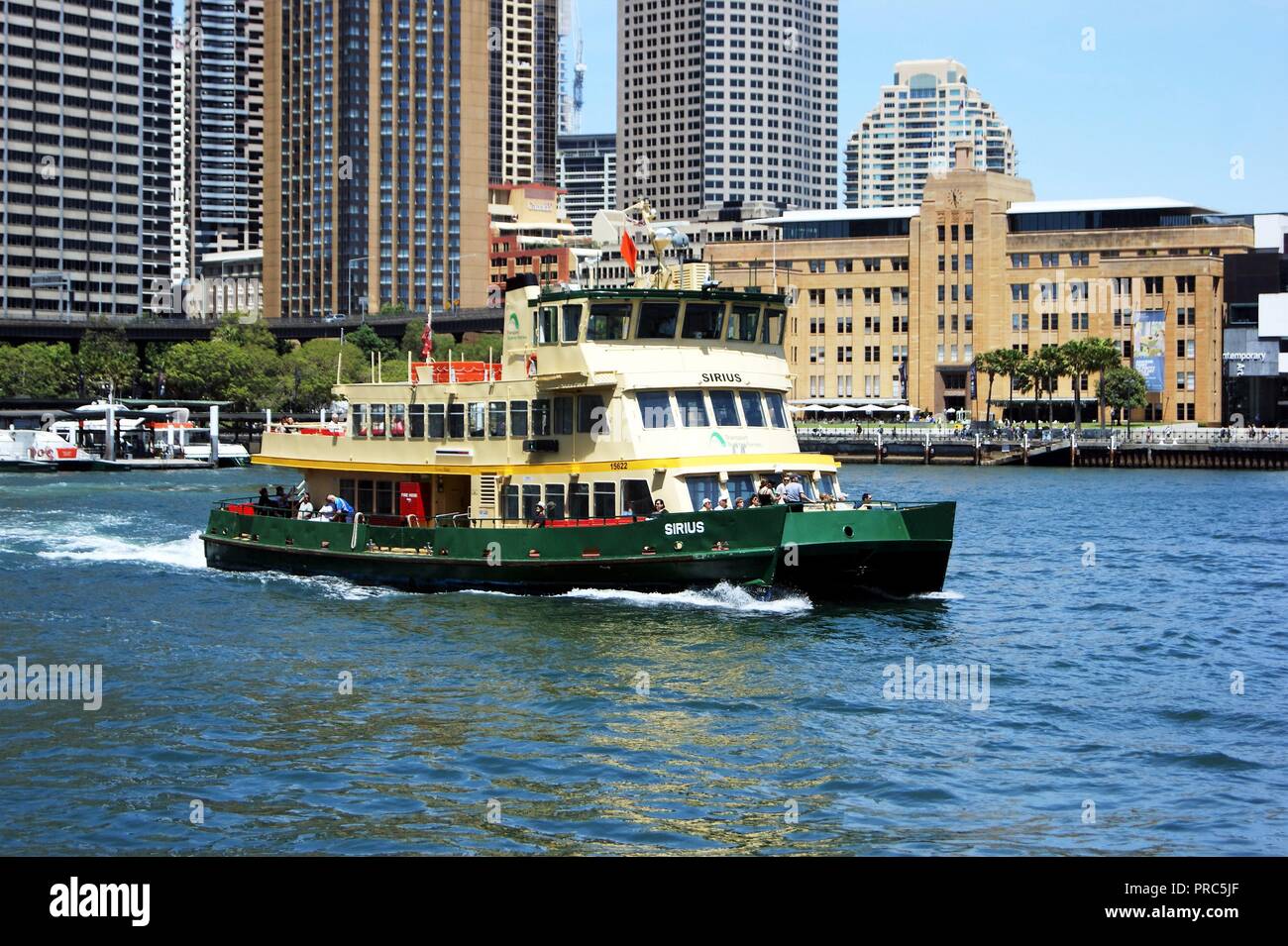 Sydney Harbour ferry Sirus heads out from Circular Quay Sydney ...
