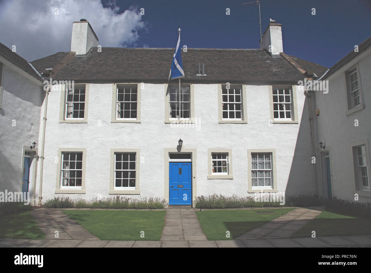 The Canongate, Royal Mile, Edinburgh old town Stock Photo - Alamy