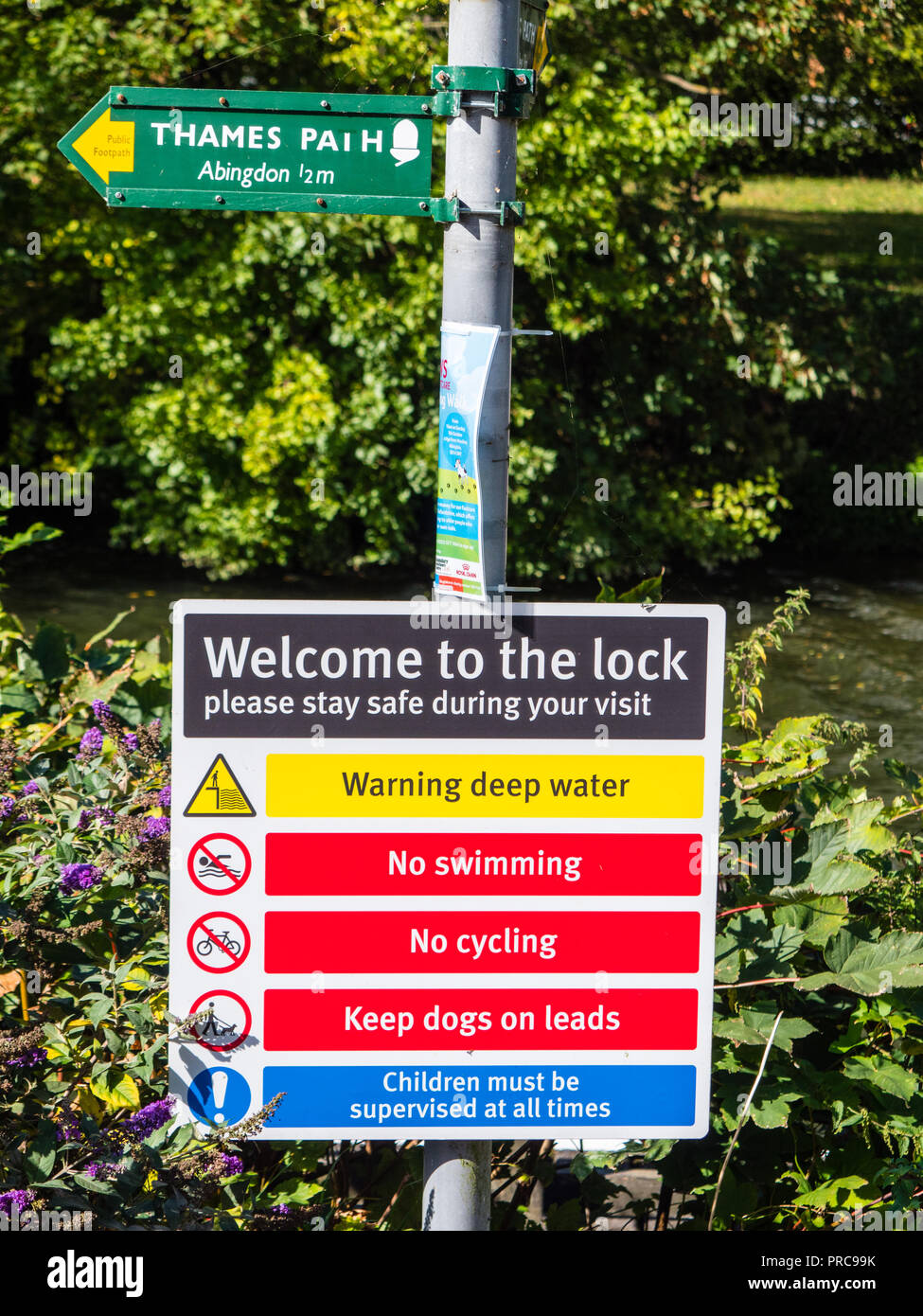 Thames Path Sign at Abingdon Lock, Abingdon, Oxfordshire, England, UK ...