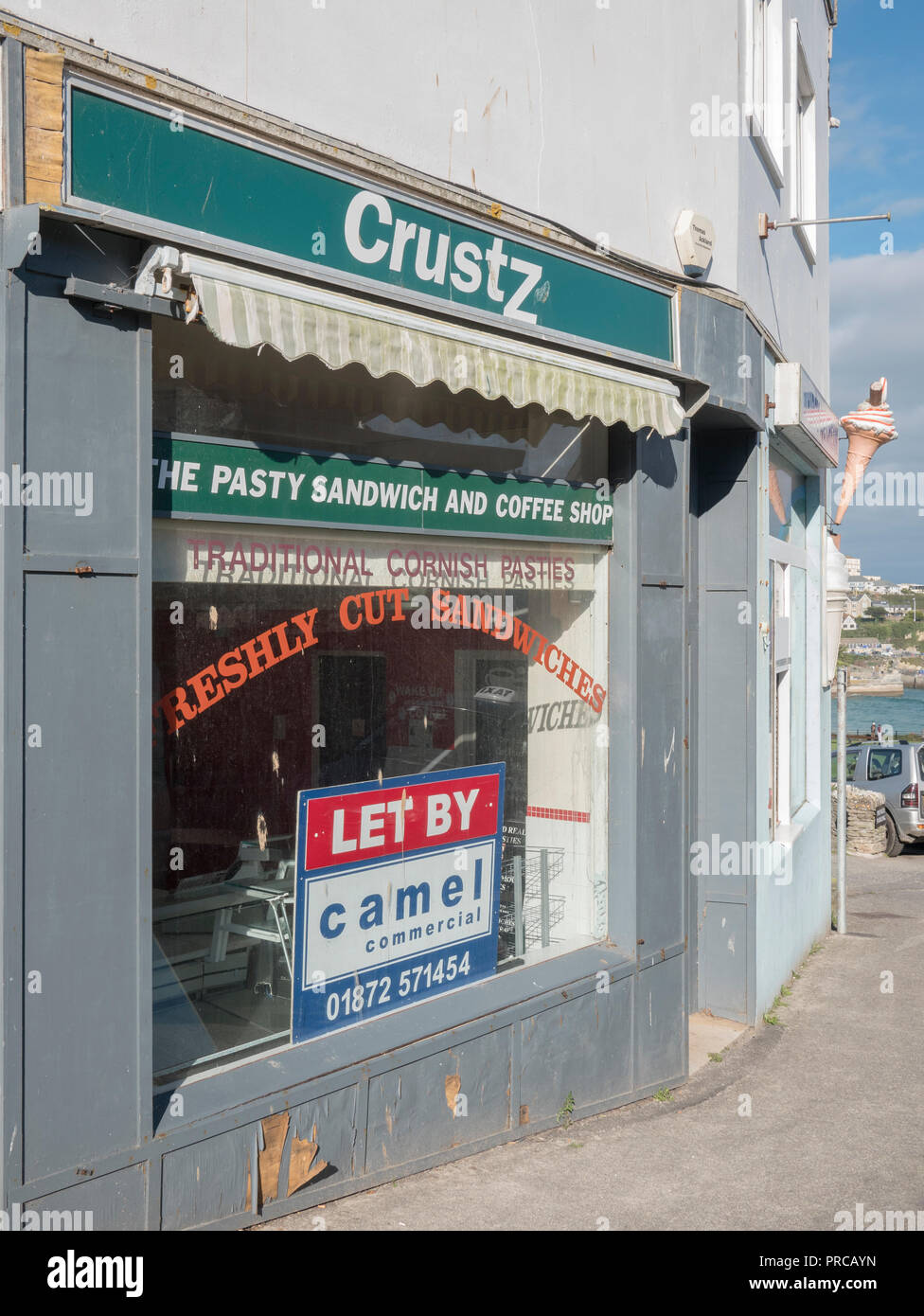 Closed food centre hi-res stock photography and images - Alamy