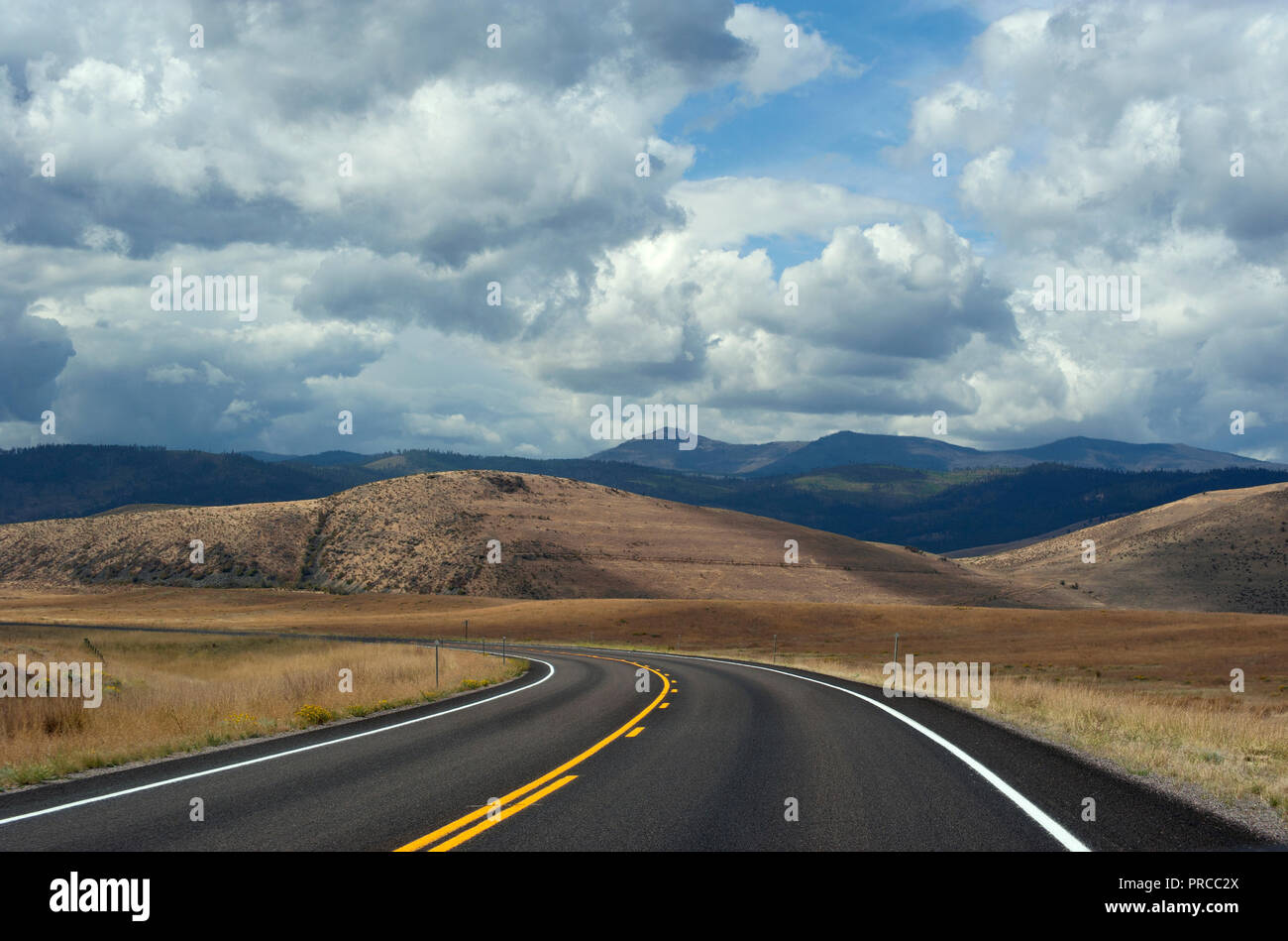 Roads and highway hi-res stock photography and images - Alamy