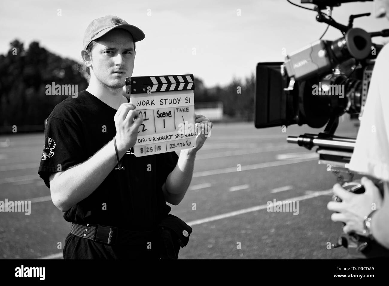 Young cameraman video equipment hi-res stock photography and images - Alamy