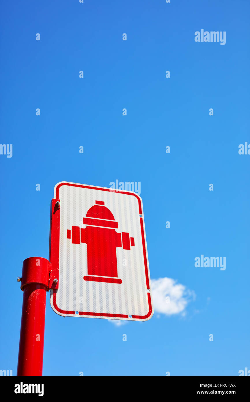 Fire hydrant sign hi-res stock photography and images - Alamy