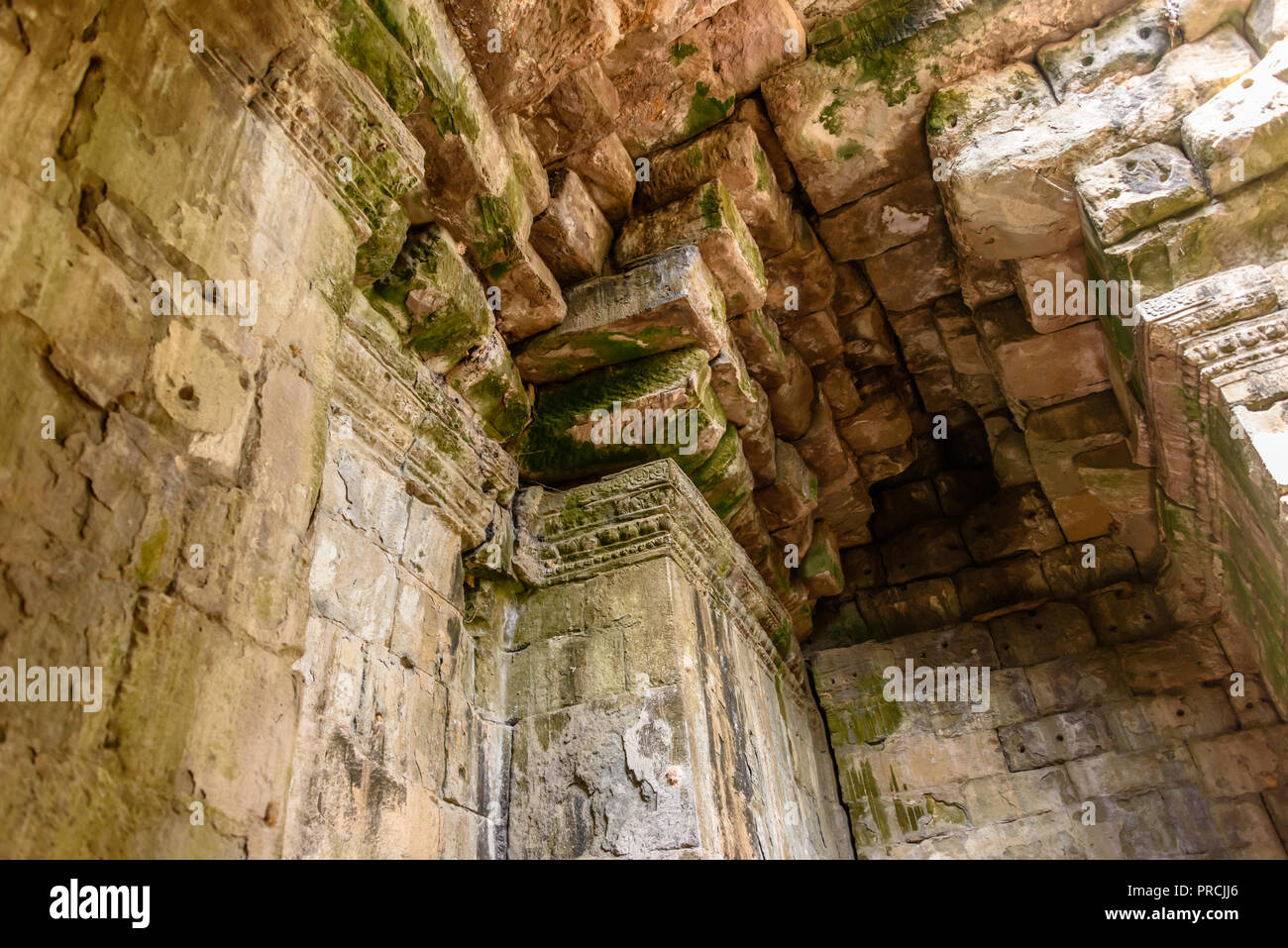 Carved stone ceiling in temple hi-res stock photography and images - Alamy