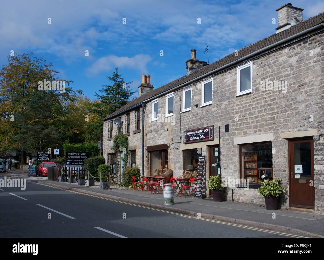 Shop in castleton hi-res stock photography and images - Alamy
