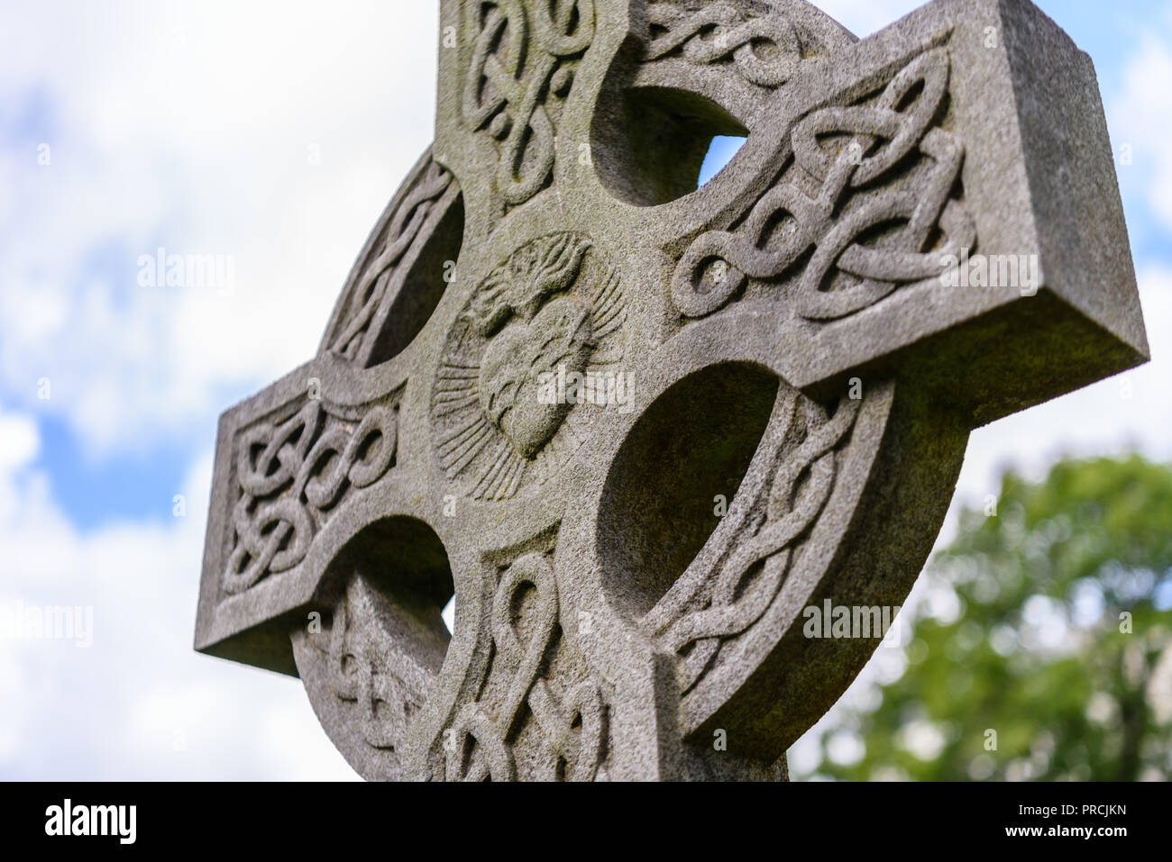Doctor Wisely's Cross at the Jordan family plot, Friar's Bush Graveyard ...