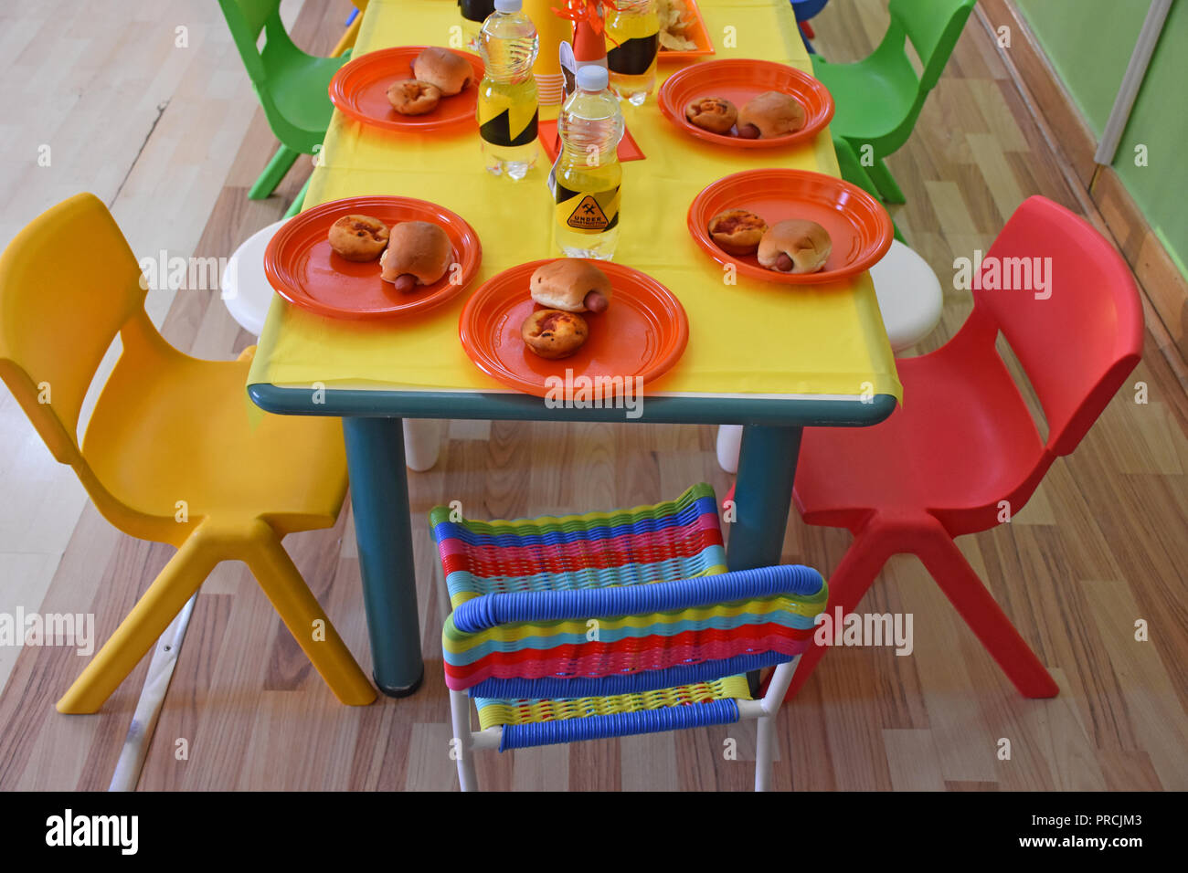 Typical preparation of a birthday party for children Stock Photo - Alamy