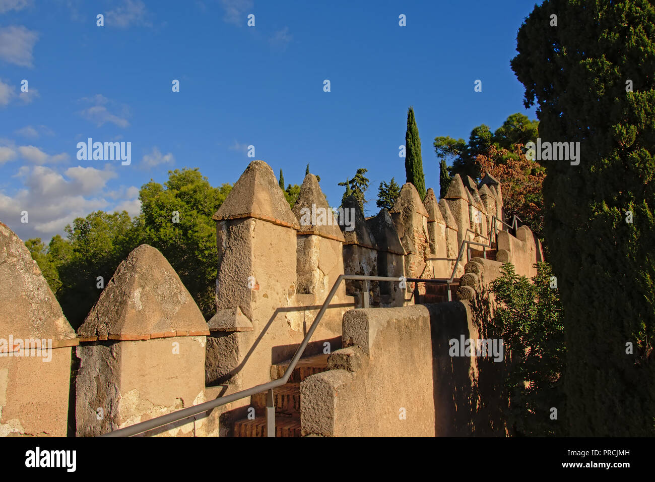 Crenelations hi-res stock photography and images - Alamy