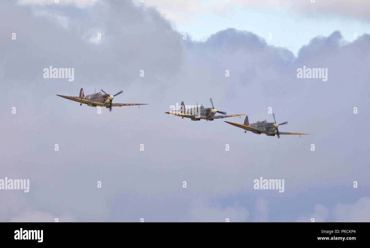 Spitfire ep120 in flight hi-res stock photography and images - Alamy