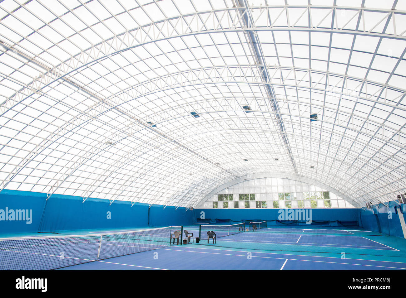 Glass Tennis Court Stock Photo - Alamy