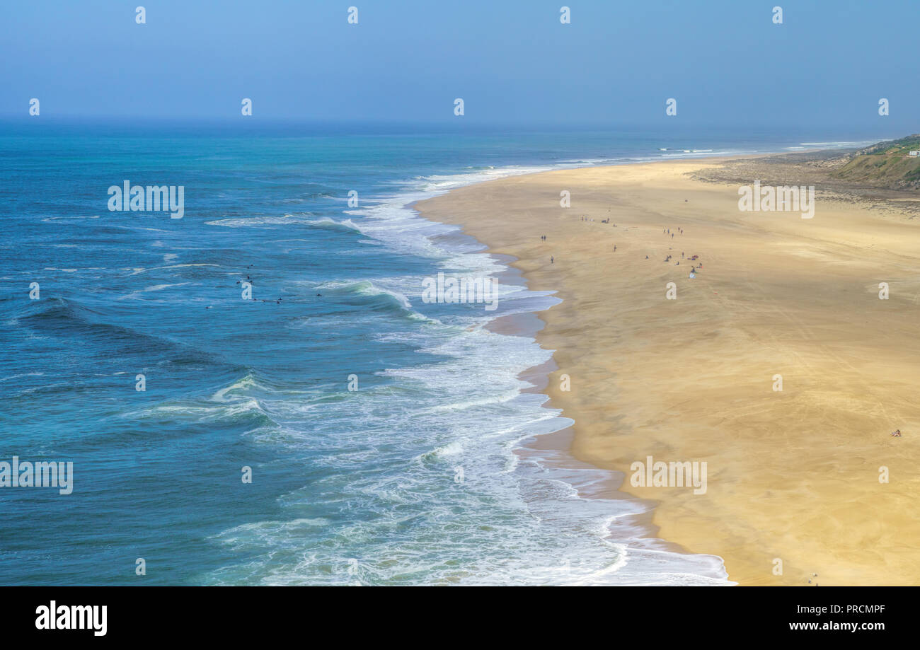 View North Beach (Praia do Norte). Most famous place of giant breaking ...