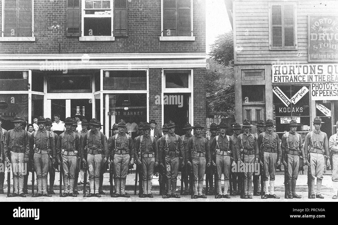 Ceremonies - Liberations - Memorial Day, 1918 - Patriotic demonstrations. Marines from Iona ...