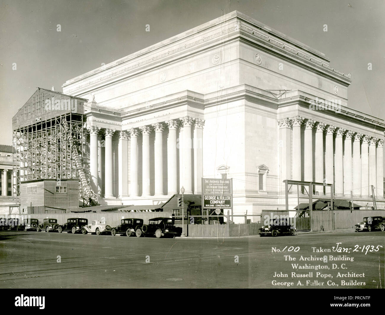 Nara building under construction hi-res stock photography and images ...