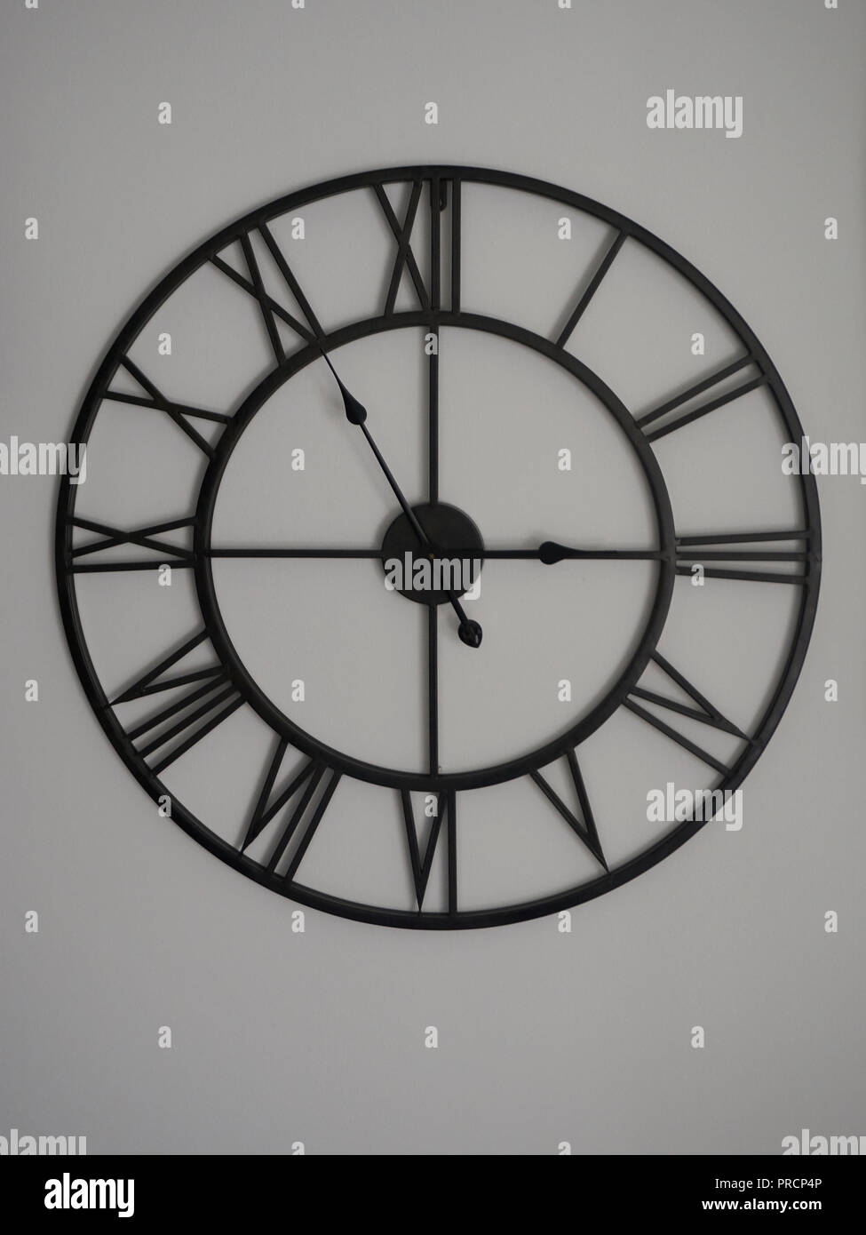 White clockwork timer hi-res stock photography and images - Alamy