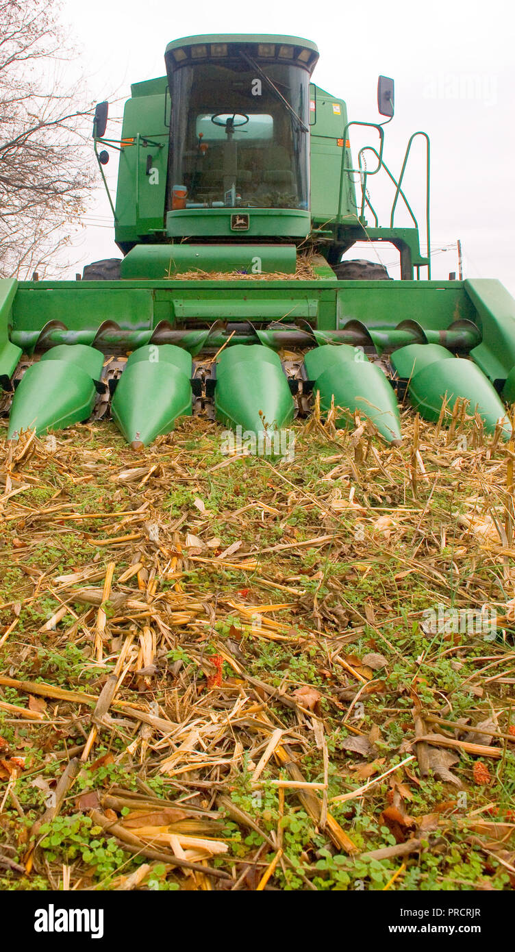 John deere 9500 combine hi-res stock photography and images - Alamy