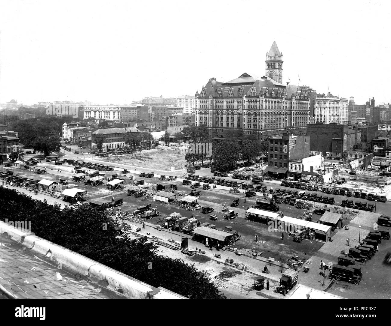 Revenue federal Black and White Stock Photos & Images - Alamy