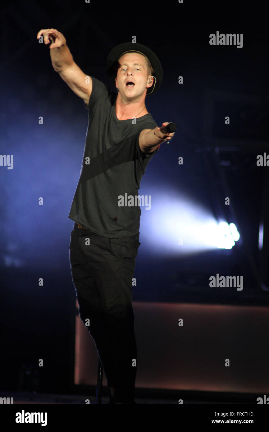 Ryan Tedder with OneRepublic performs in concert at the Cruzan ...