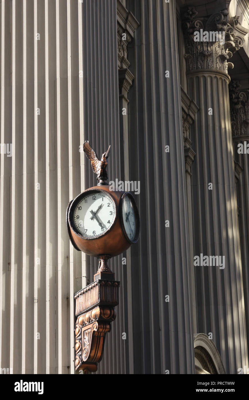 Historic commonwealth bank building hi-res stock photography and images ...