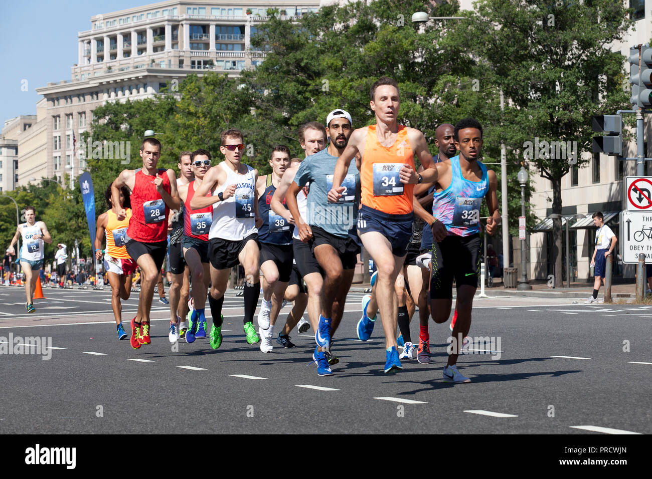 Race runners at Navy Mile - Washington, DC USA Stock Photo - Alamy