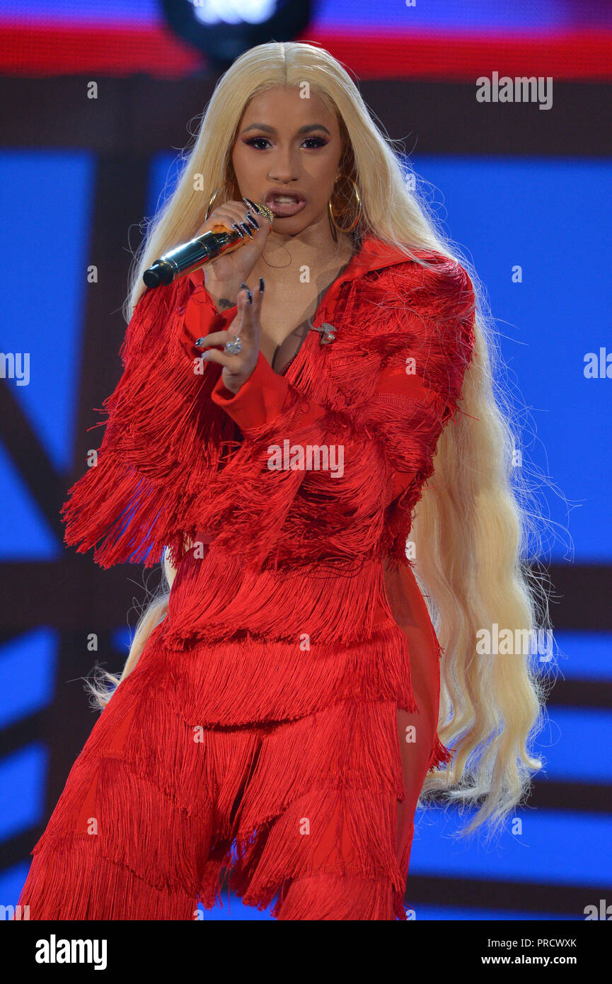 Cardi b in concert hi-res stock photography and images - Alamy