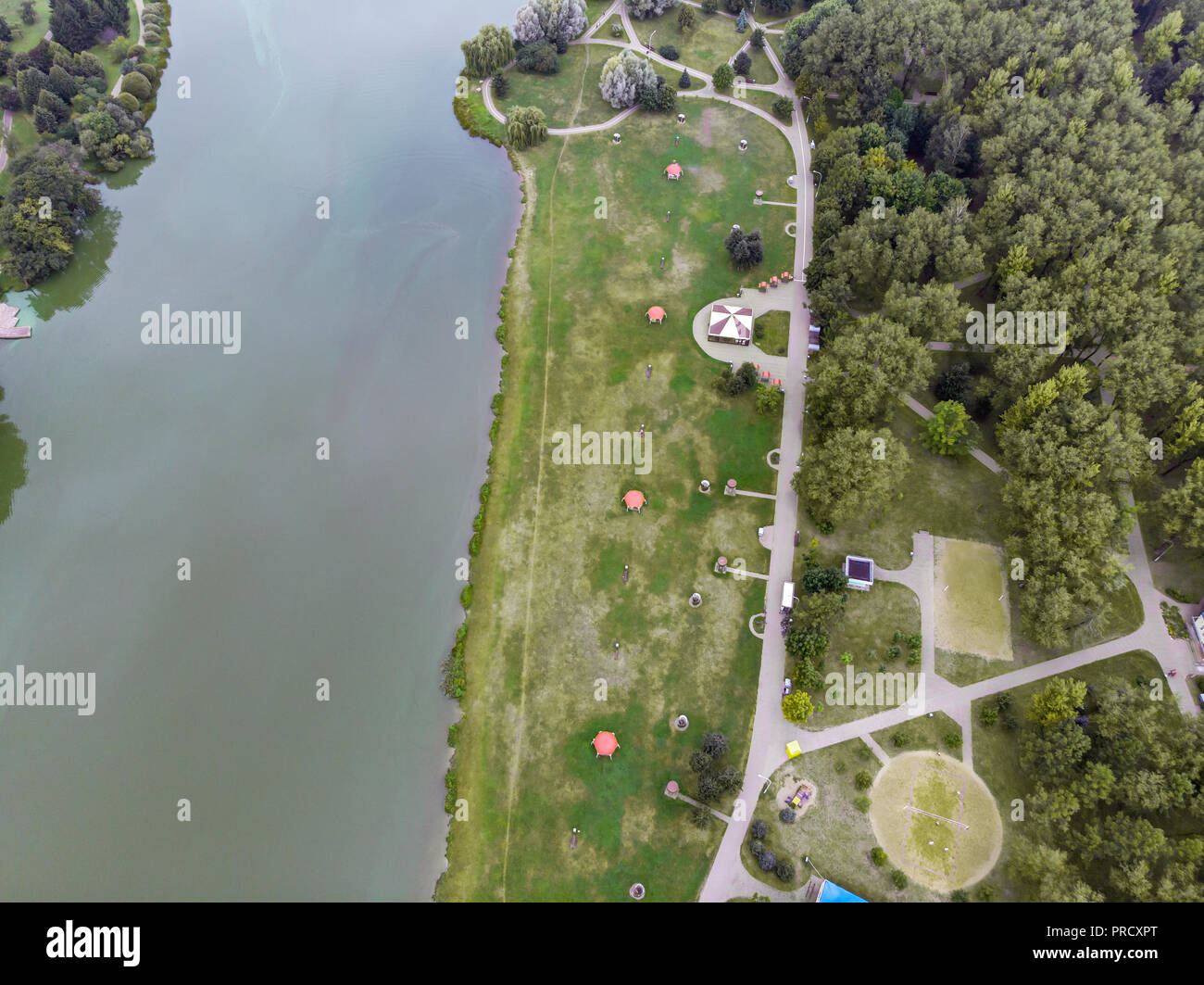 Aerial park public lake hi-res stock photography and images - Alamy