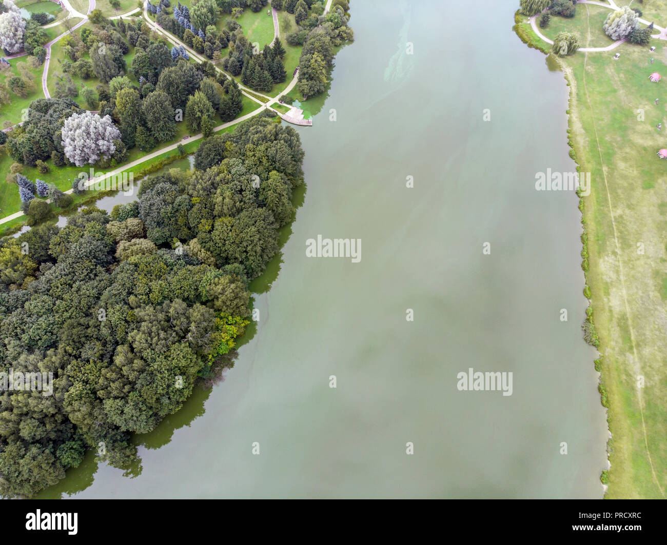 Aerial park public lake hi-res stock photography and images - Alamy