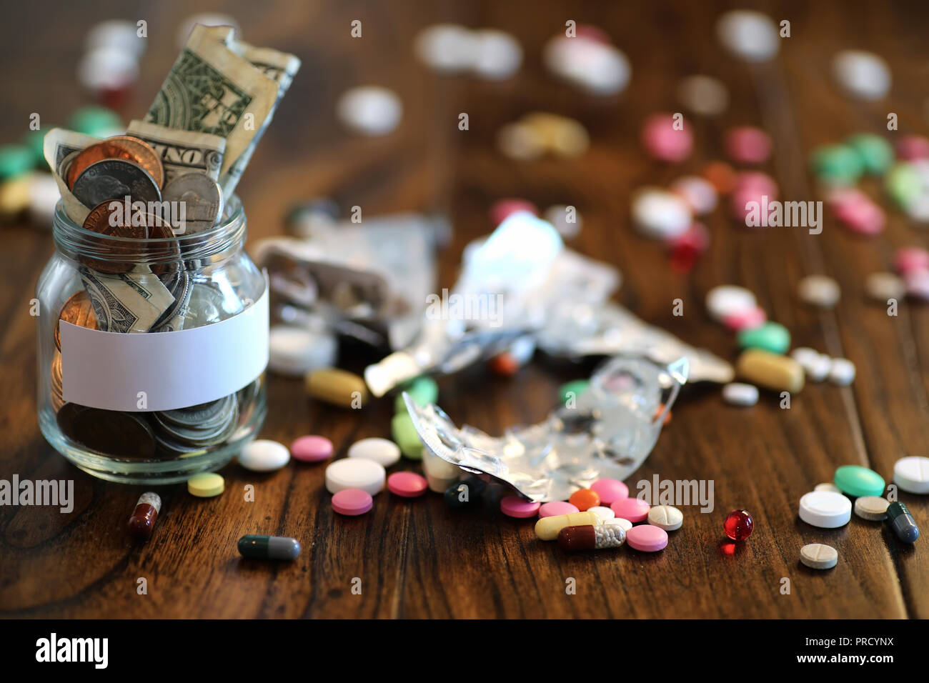 Different pill shapes and sizes hi-res stock photography and images - Alamy