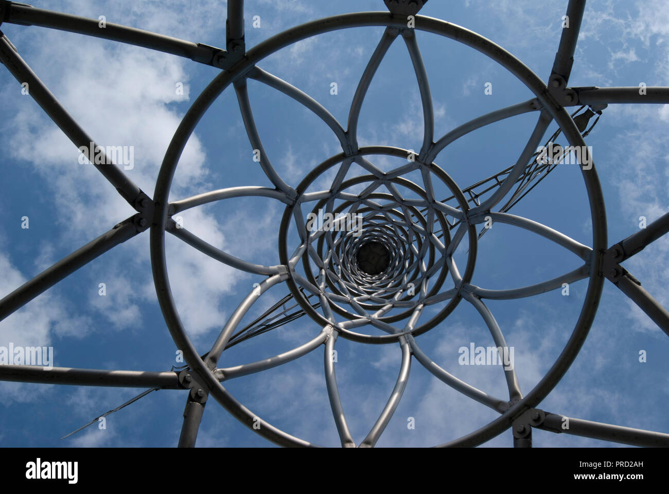 Beautiful sculpture hi-res stock photography and images - Alamy