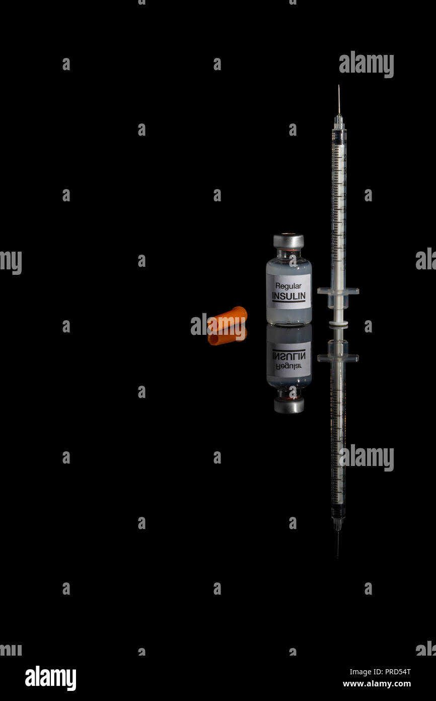 Insulin bottle hi-res stock photography and images - Alamy
