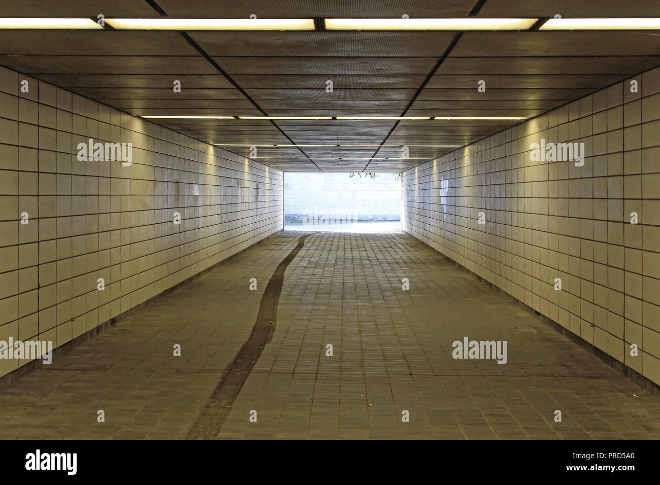 Empty Underpass Subway Tunel Passage for Pedestrians Stock Photo - Alamy