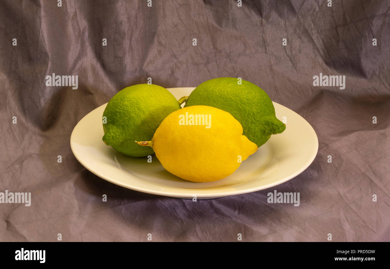 Ceramic lemons hi-res stock photography and images - Alamy