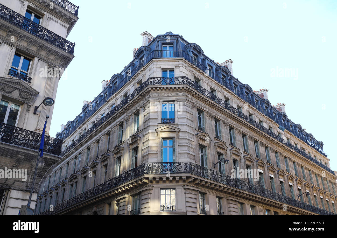 The traditional facades of Parisian buildings, France Stock Photo - Alamy