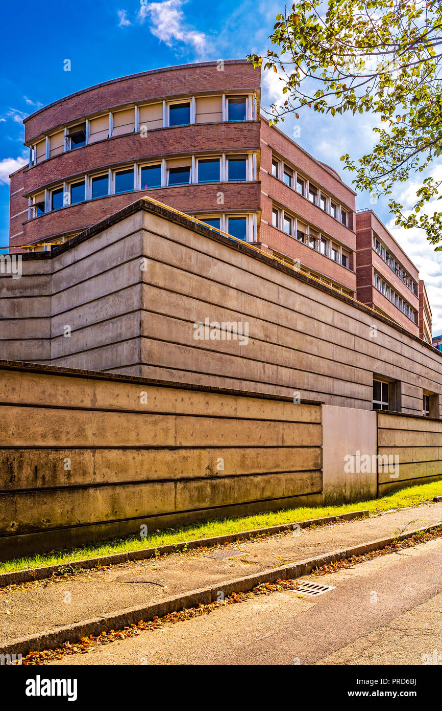 Palazzo uffici olivetti hi-res stock photography and images - Alamy