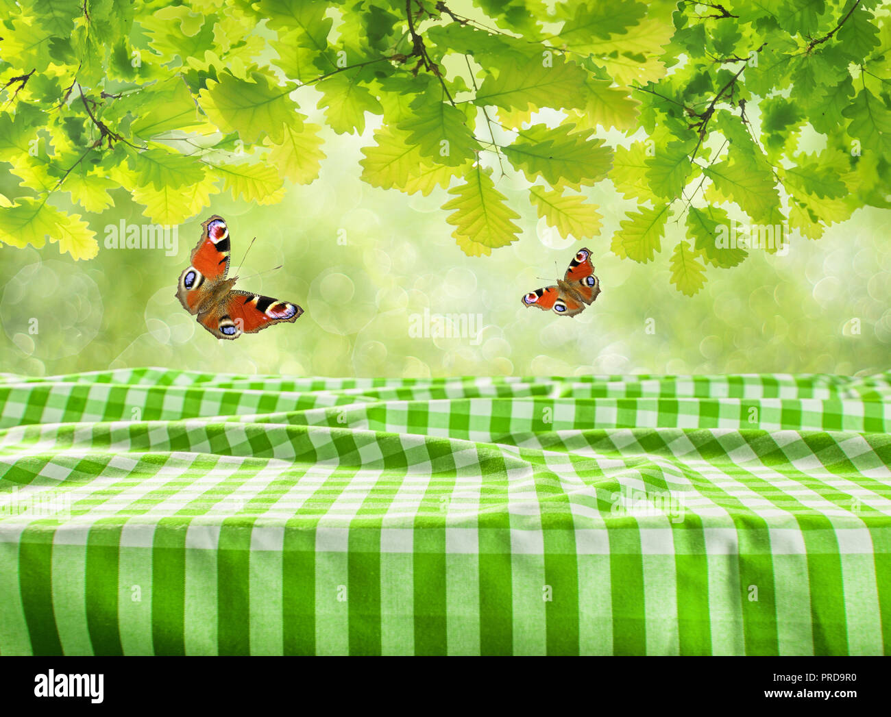 Empty checkered table background Stock Photo - Alamy