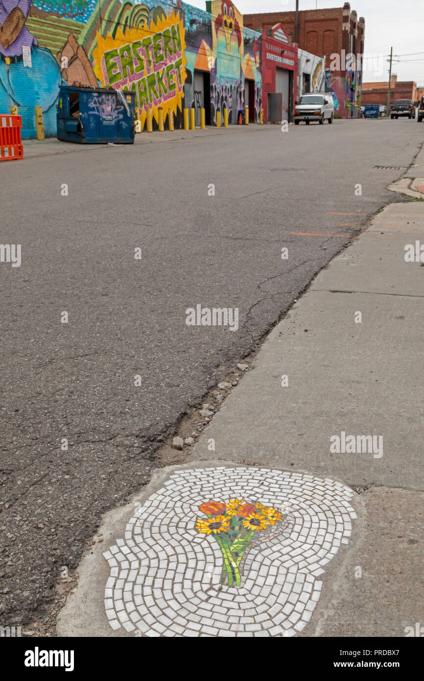 Pothole flowers hi-res stock photography and images - Alamy