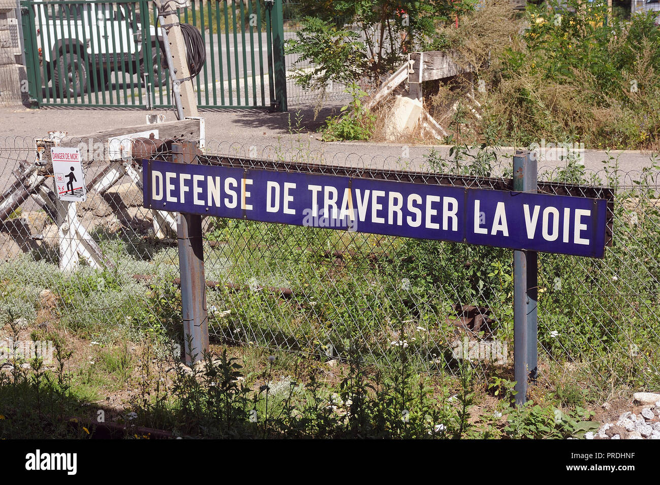 Prohibition sign to cross the tracks to avoid accidents with ...
