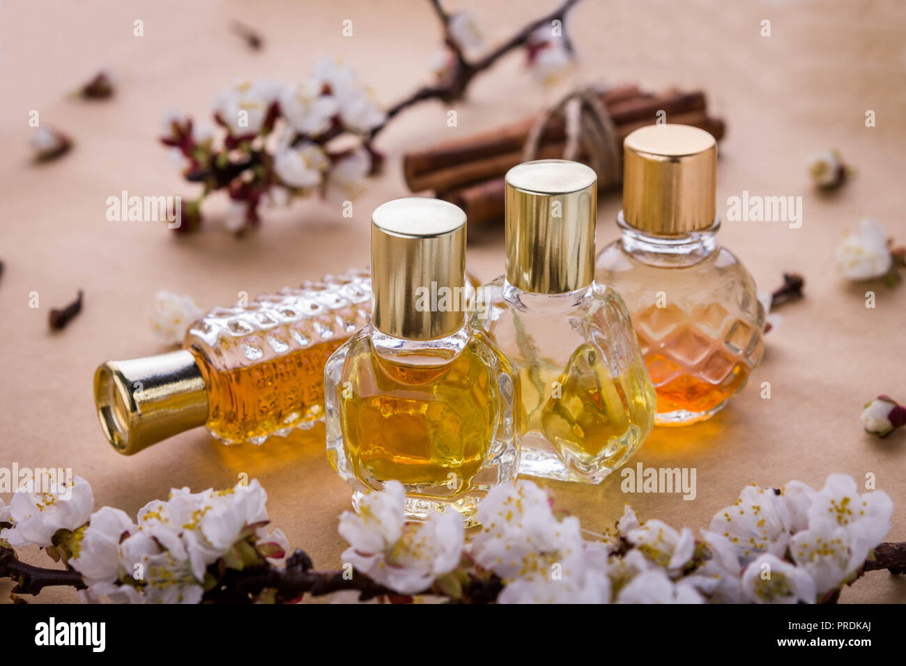 Perfume ingredients hi-res stock photography and images - Alamy