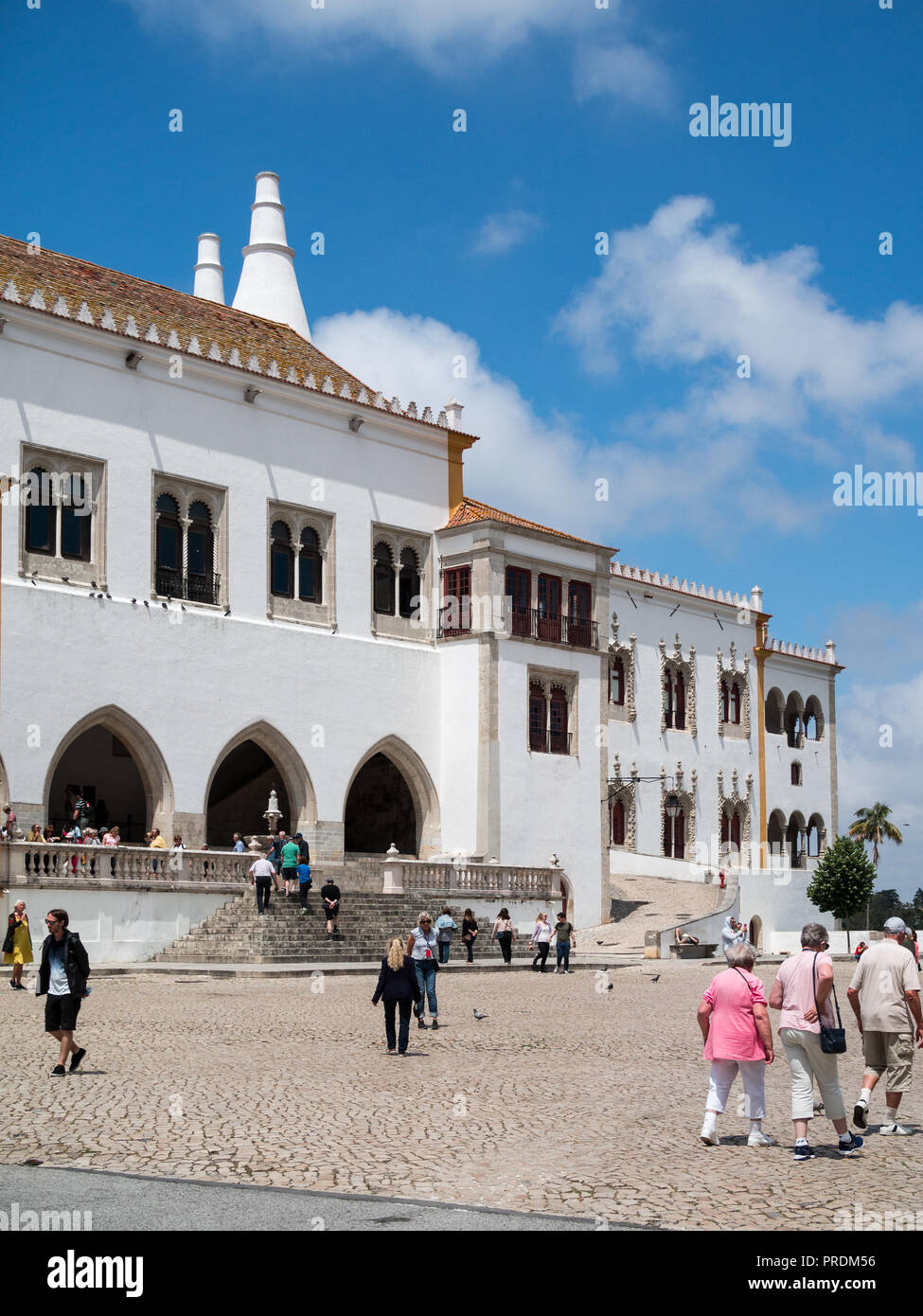 Blue building sintra hi-res stock photography and images - Alamy