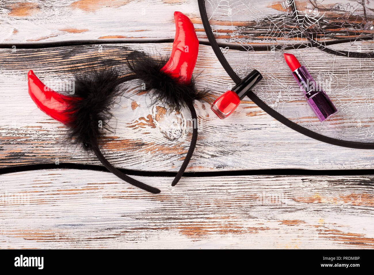 Hairband hi-res stock photography and images - Alamy