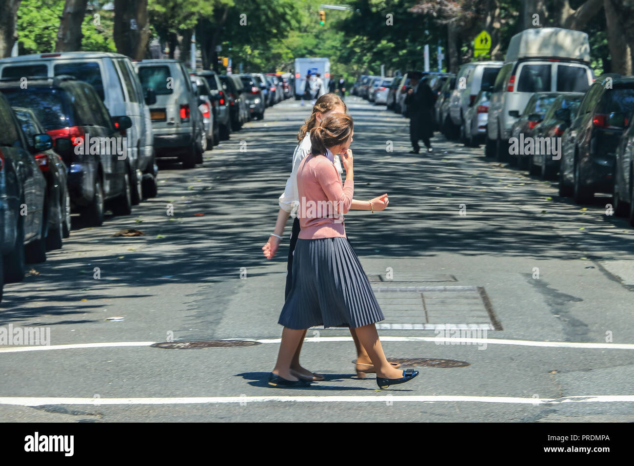 Orthodox Jews Wearing Special Clothes on Shabbat, in Williamsburg ...