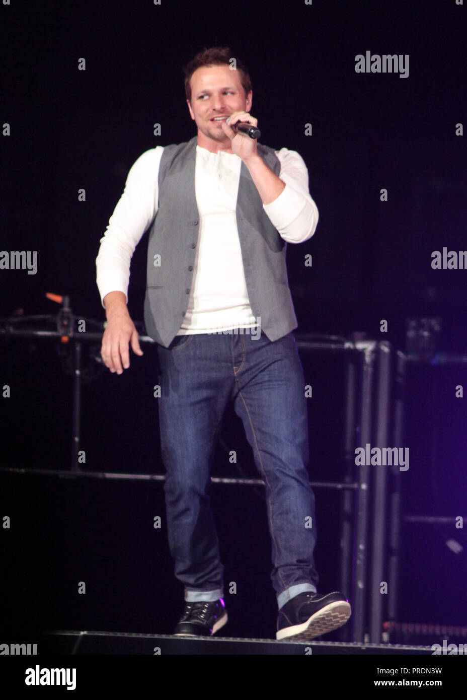 Drew lachey hi-res stock photography and images - Alamy