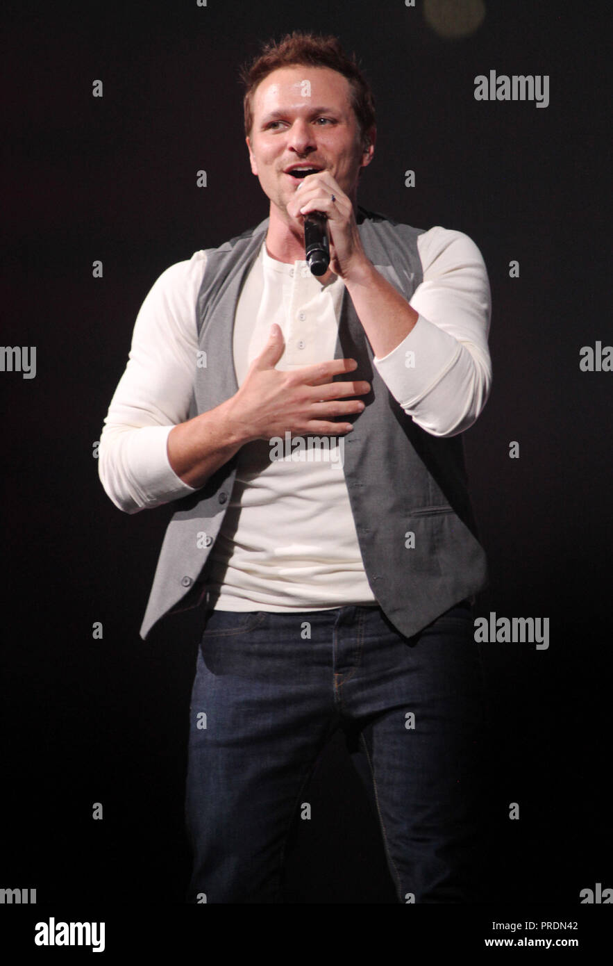 98 degrees hi-res stock photography and images - Alamy