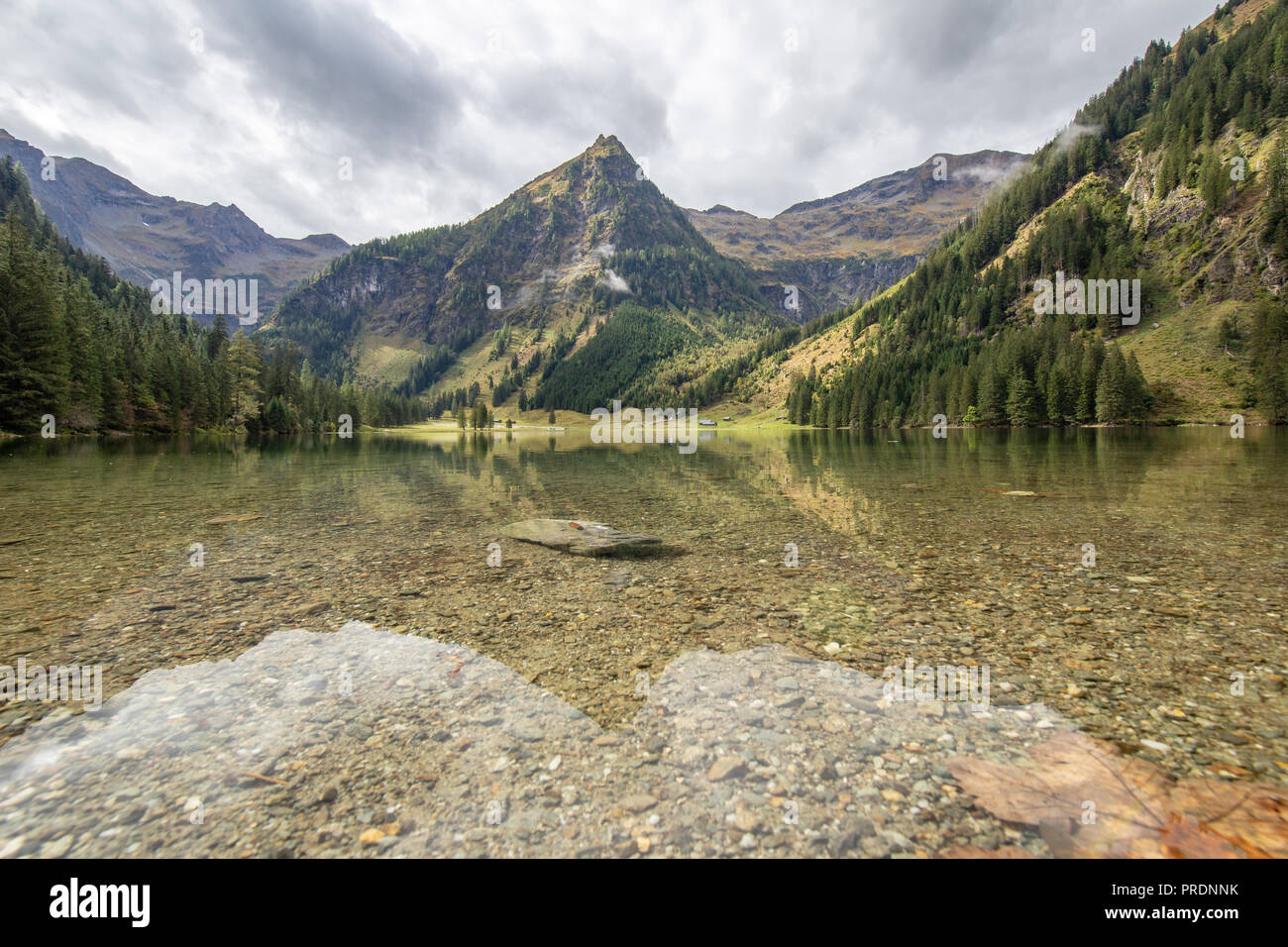 Schwarzensee Kleinsölk Steiermark im Herbst Stock Photo - Alamy