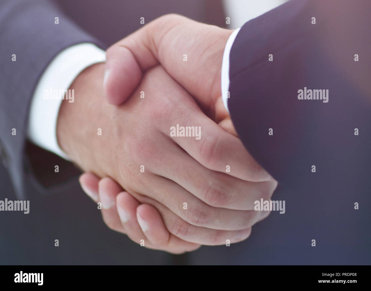 Handshake business concept Stock Photo - Alamy