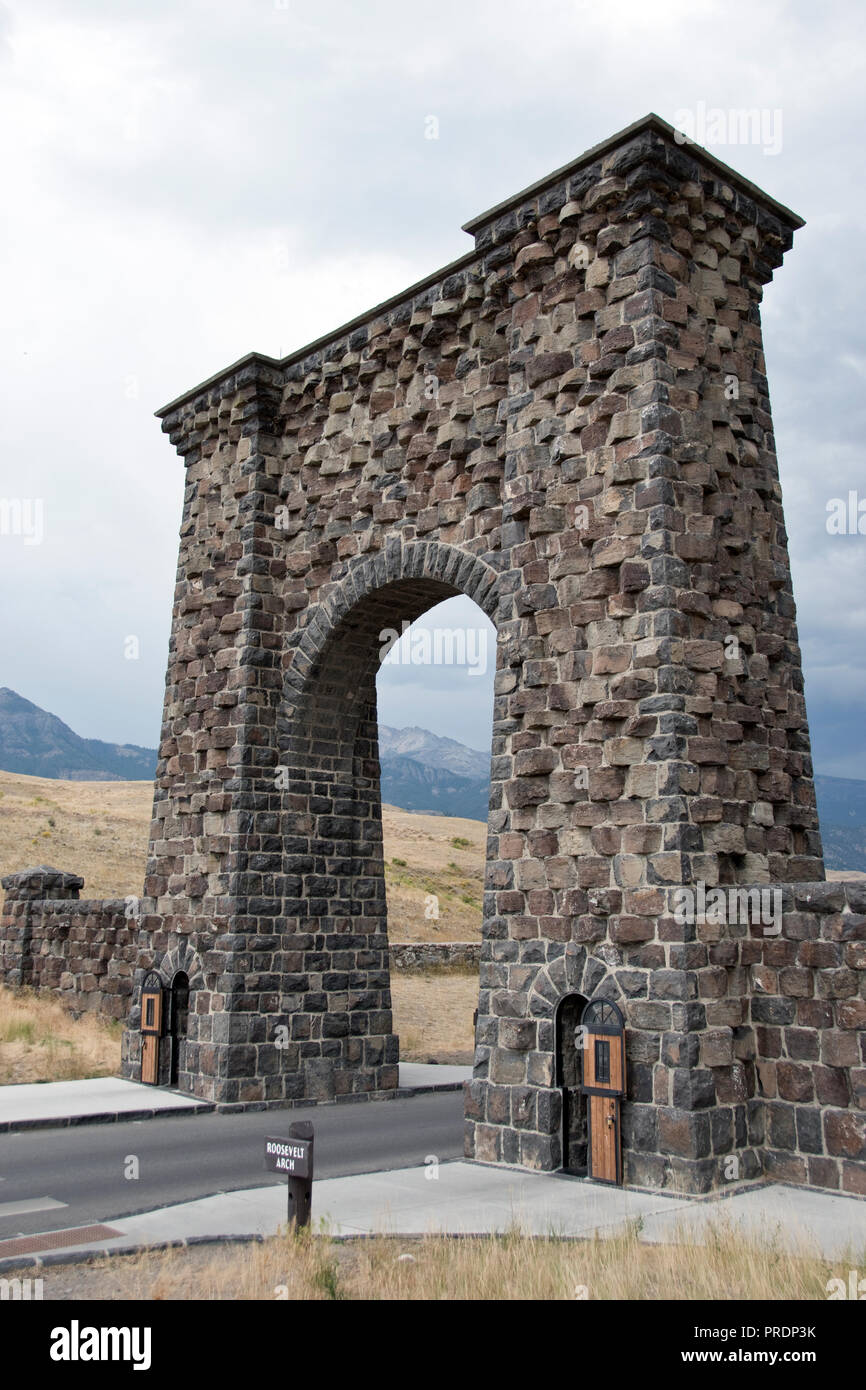 The Roosevelt Arch is a rustic arch at the north entrance to ...